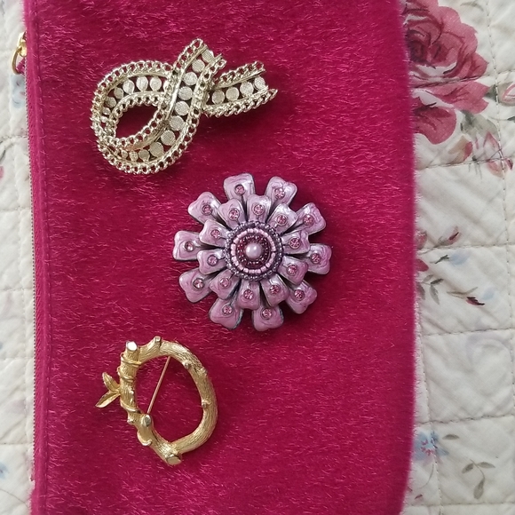 Jewelry | Vintage Brooches | Poshmark